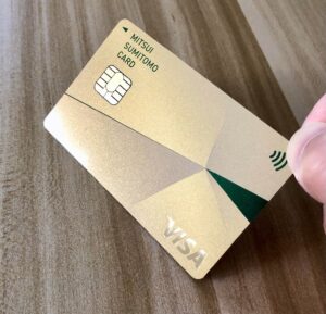 【写真&アンケート】ゴールド/グリーンどっちを選ぶ? 三井住友カード ゴールド（NL）のデザインを比較 | クレ探