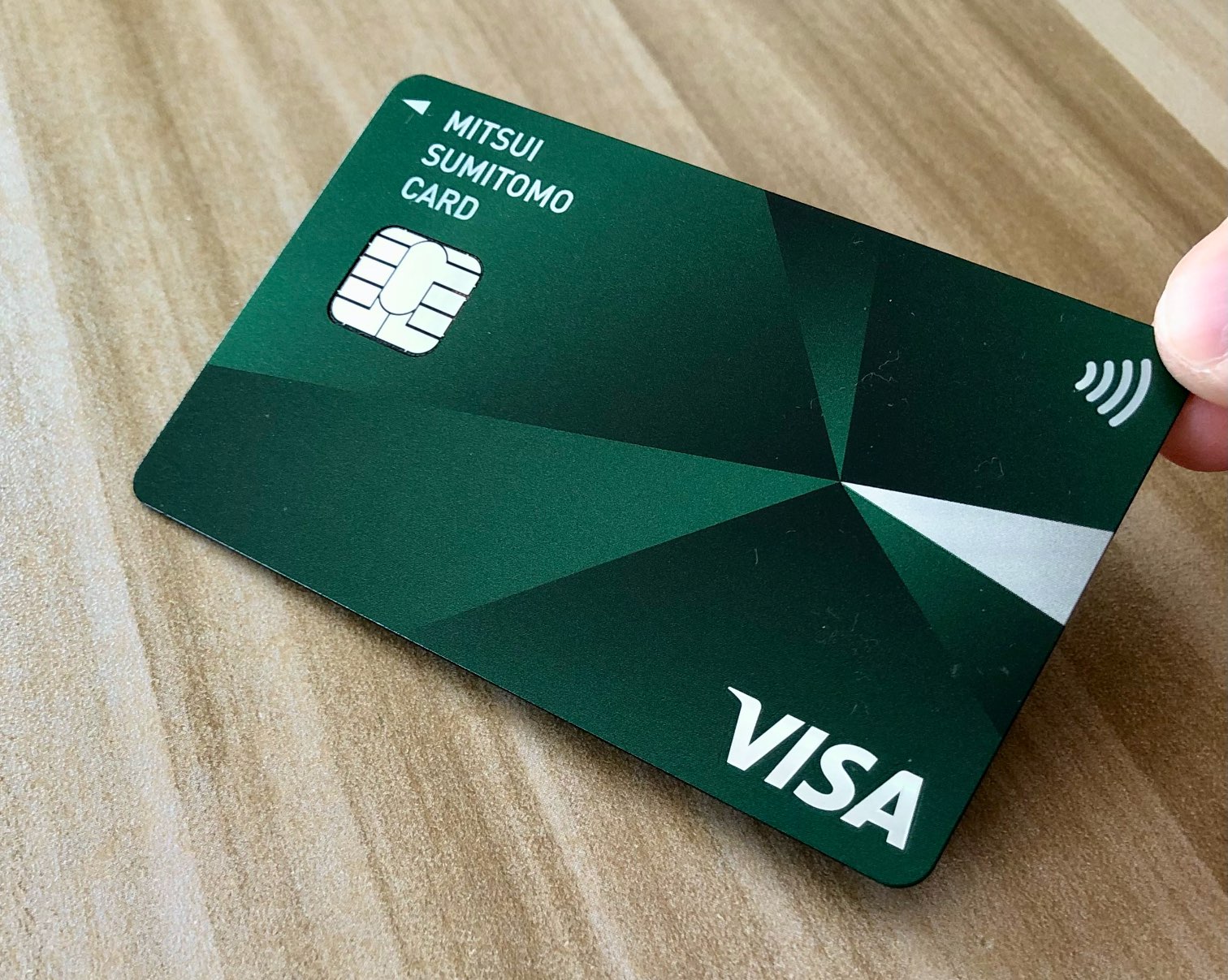 【写真&アンケート】グリーン/シルバーどっちを選ぶ? 三井住友カード（NL）のデザインを比較 | クレ探